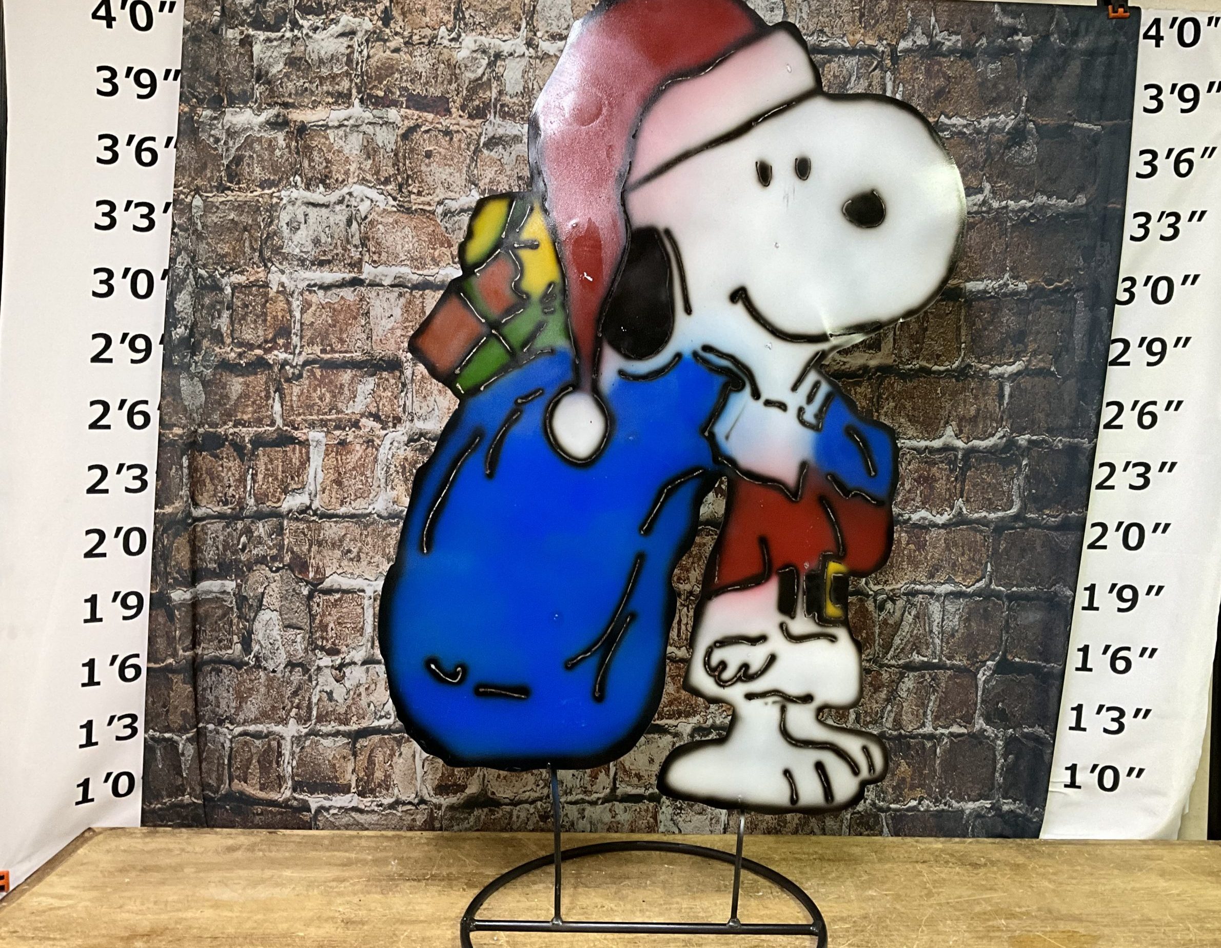 snoopy santa – Los Chiles Imports